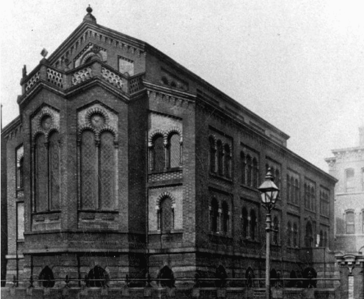 Jews in Manchester: The History of the Community and Synagogue ...